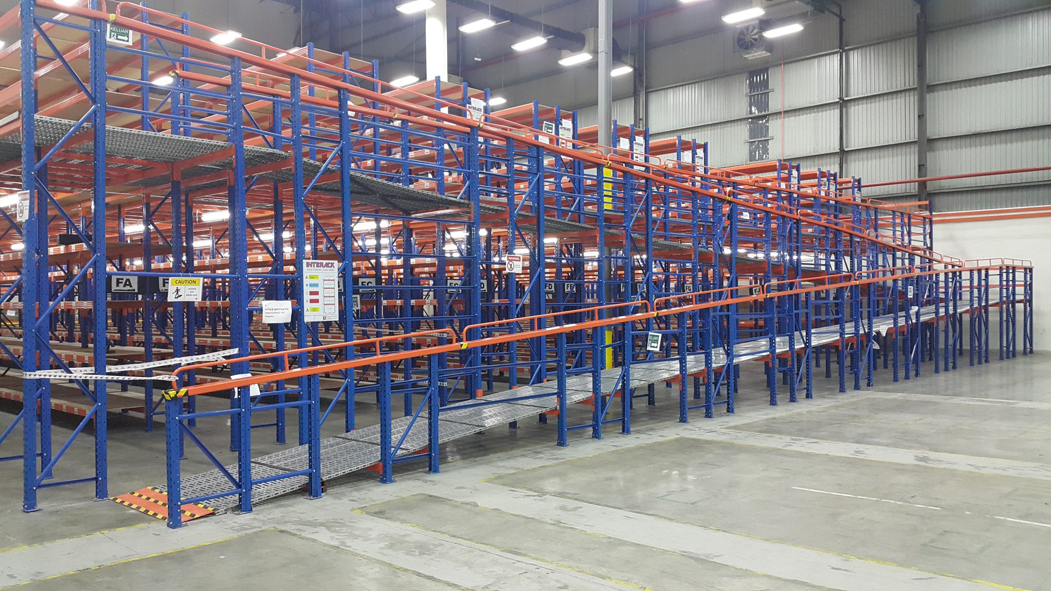 5000 Series Heavy Duty Racking System Supported Platform - MyInterack ...